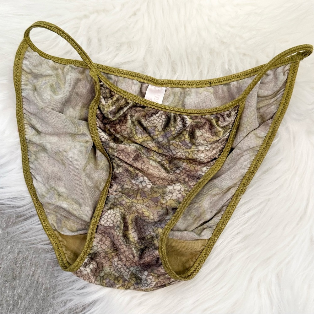 Y2k Victoria’s Secret Second Skin Silky Satin Snakesk… - Gem